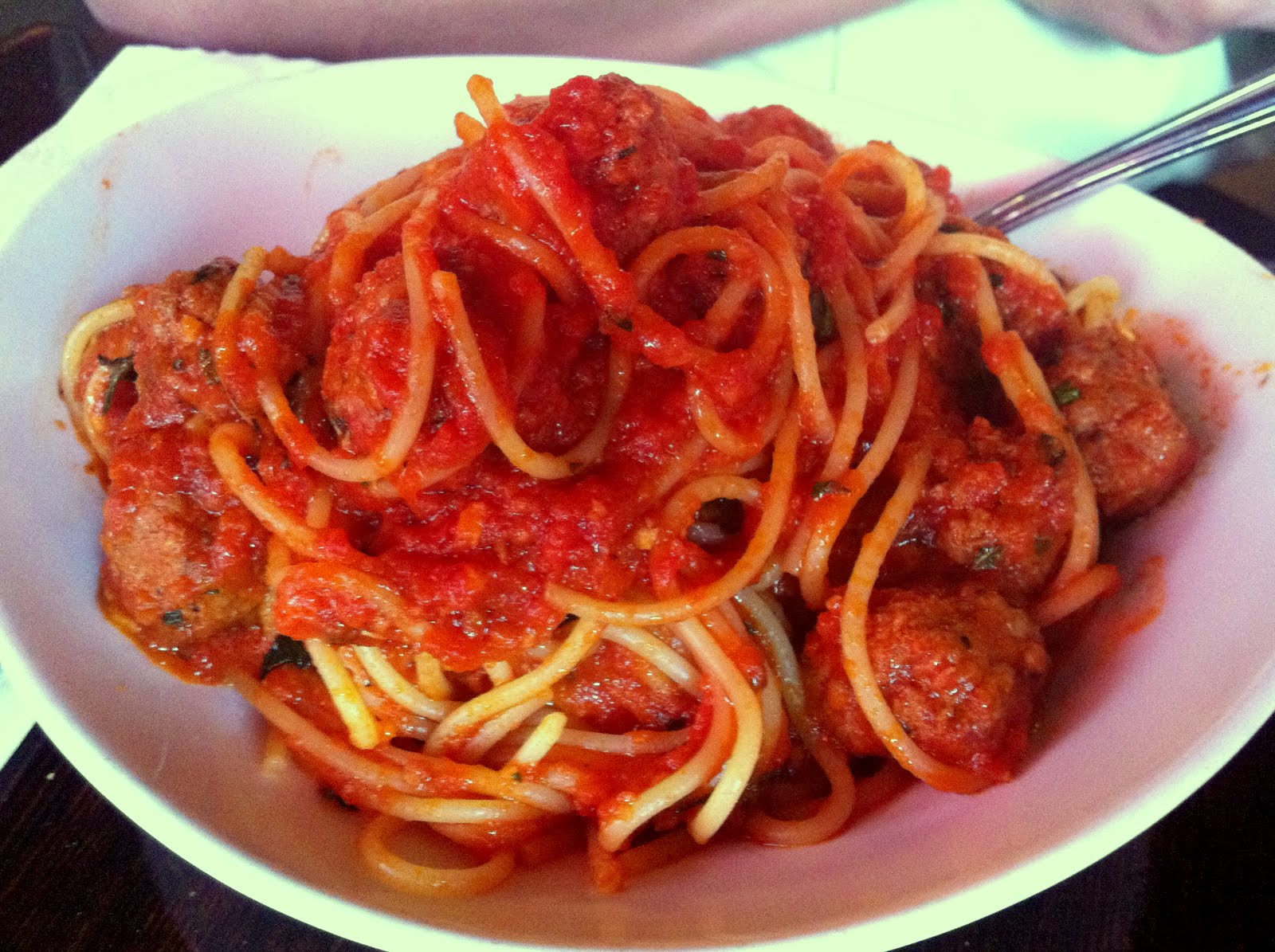 The Big Ragu - Food Junkie Chronicles