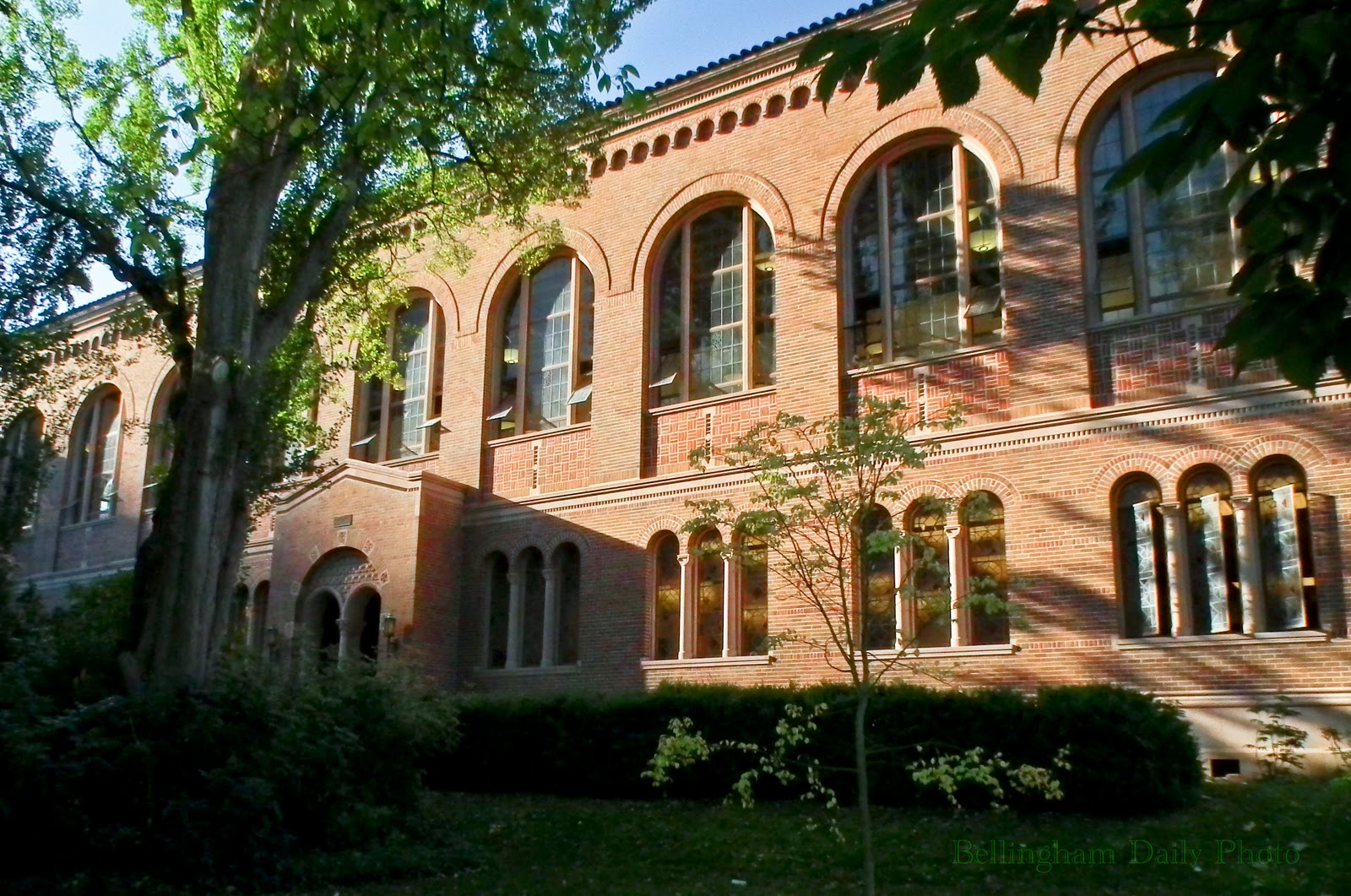 BELLINGHAM DAILY PHOTO: Wilson Library