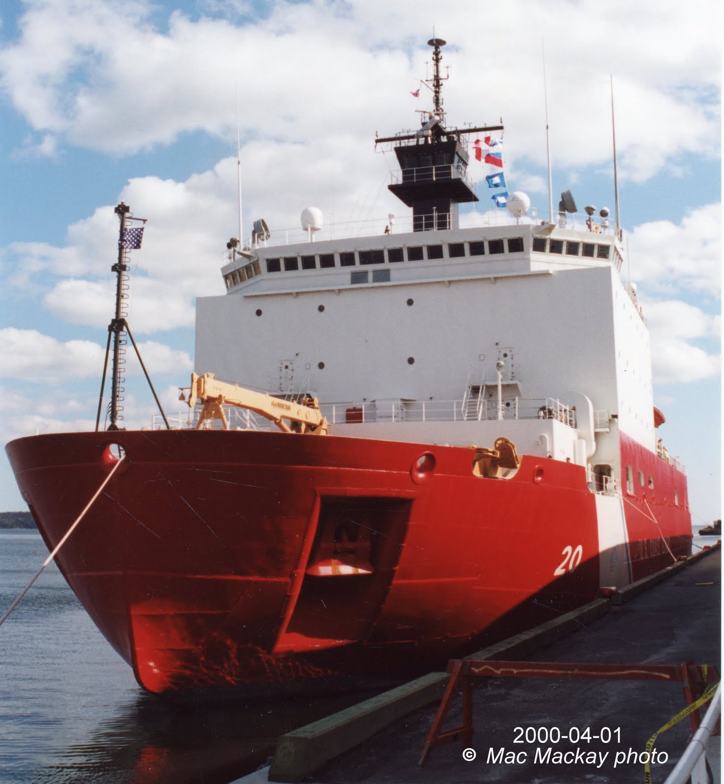 Shipfax: CCGS Louis S. St-Laurent, Novadock to BIO
