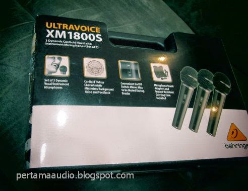 Behringer XM1800S microphone