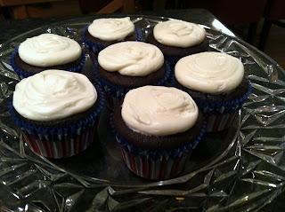 The Iced Queen: Fireworks Cupcakes