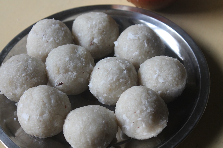 Coorg Kadum Puttu Recipe - Kadambuttu Recipe - Coorg Kadambuttu Recipe ...