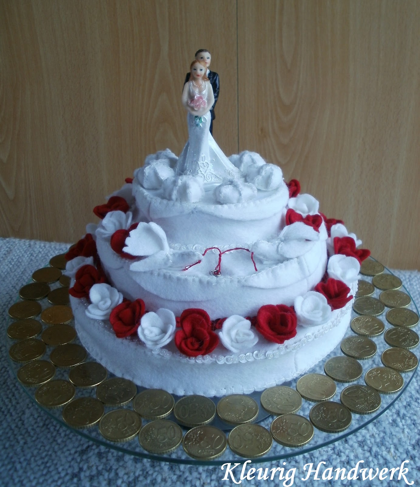 Kleurig Handwerk: Bruidstaart van vilt