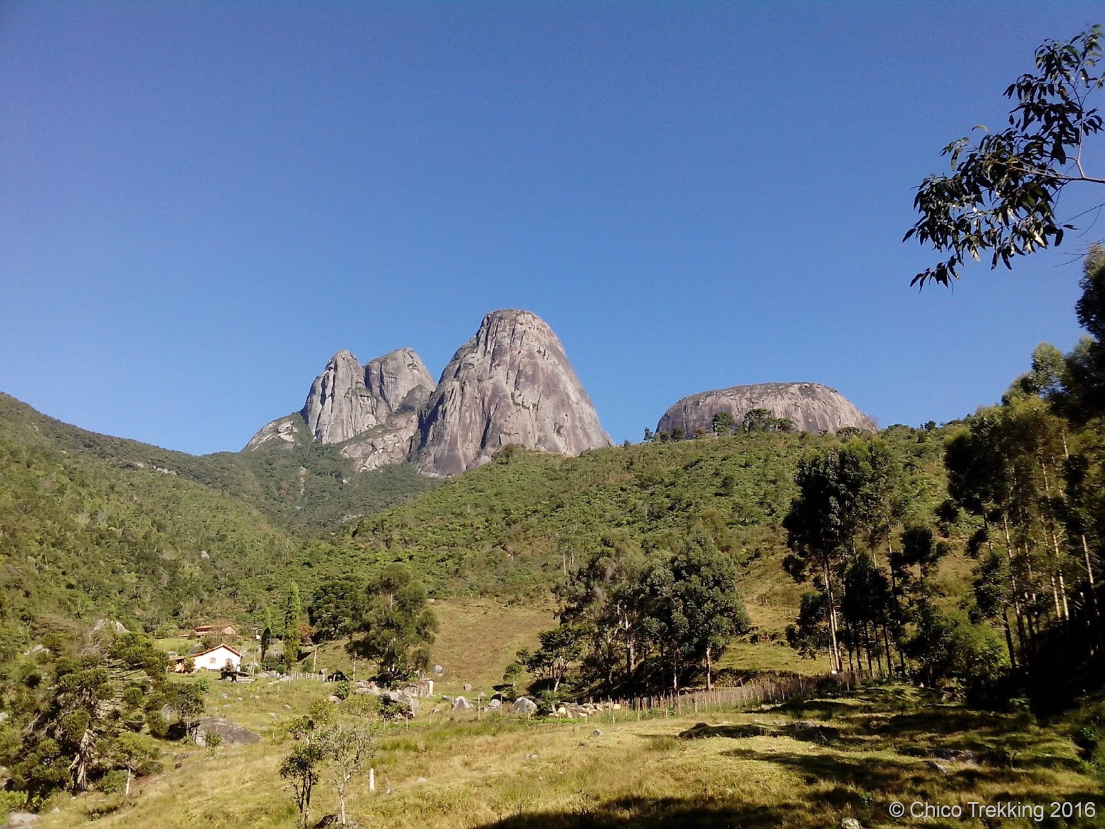 Giro pelo Parque Estadual dos Três Picos