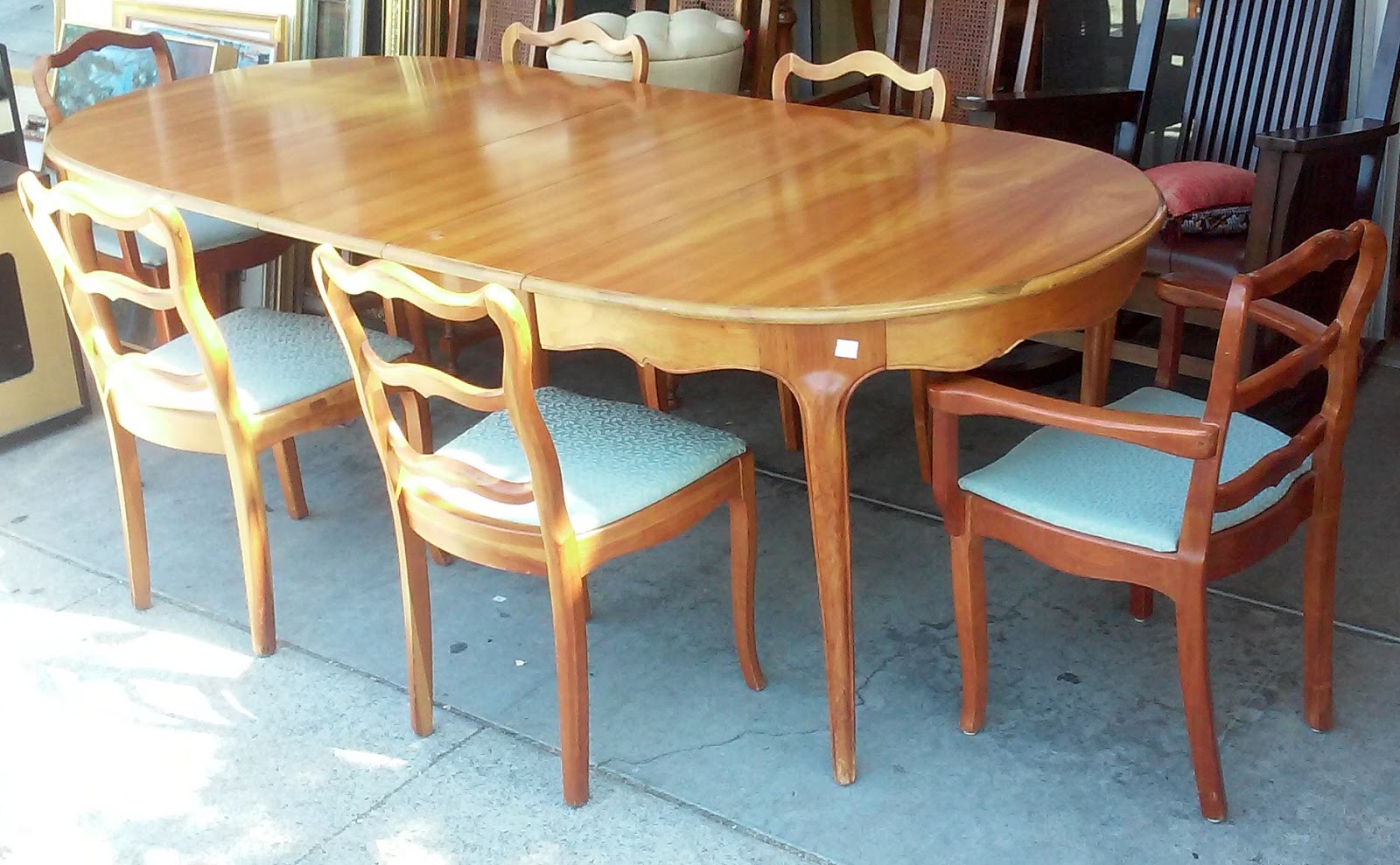 UHURU FURNITURE & COLLECTIBLES: SOLD #6748 Dining Table, 3 Leaves, 6 ...