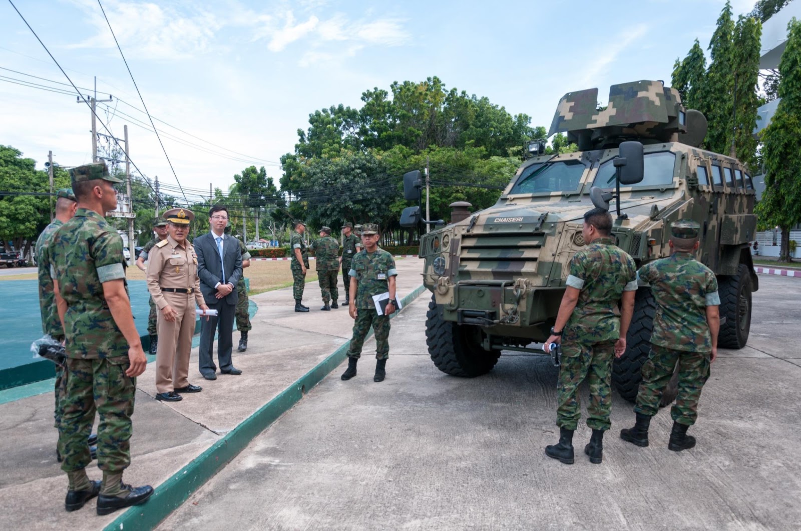 AAG_th บันทึกประจำวัน: กองทัพเรือไทยประเมินค่ารถหุ้มเกราะล้อยาง HMV-150 ...