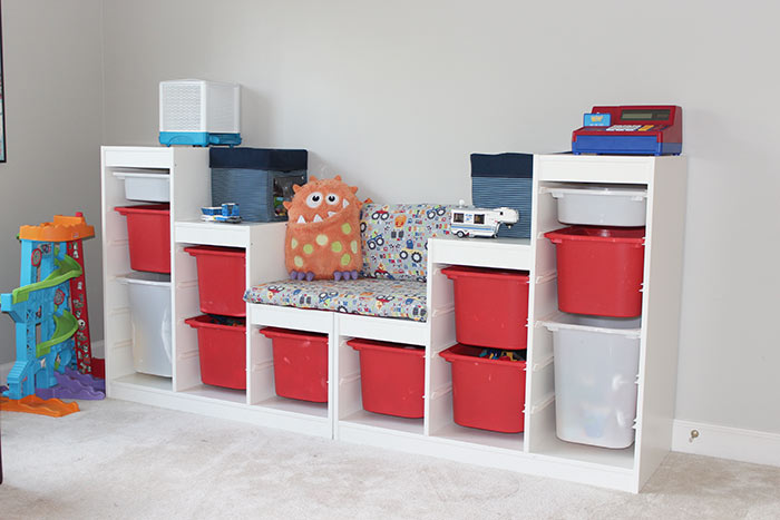 How to Create a Cozy Guest Room and Playroom in One | Sunny Day Family