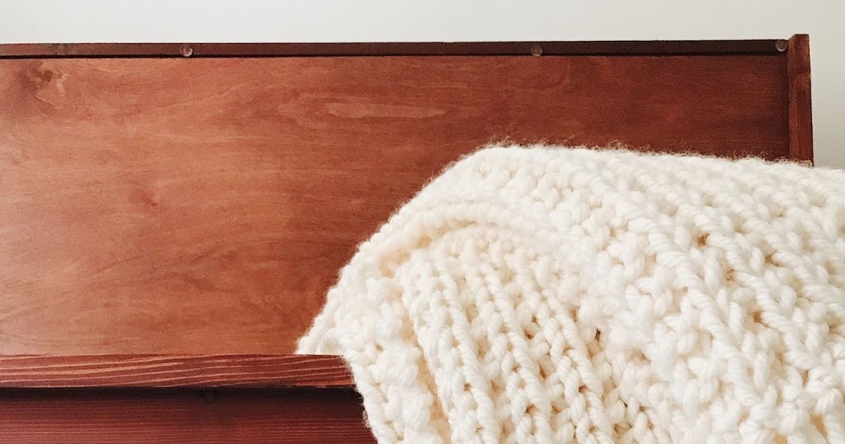 Brenna Ann Handmade: FREE KNITTING PATTERN: The Chunky Ribbed Fringe ...