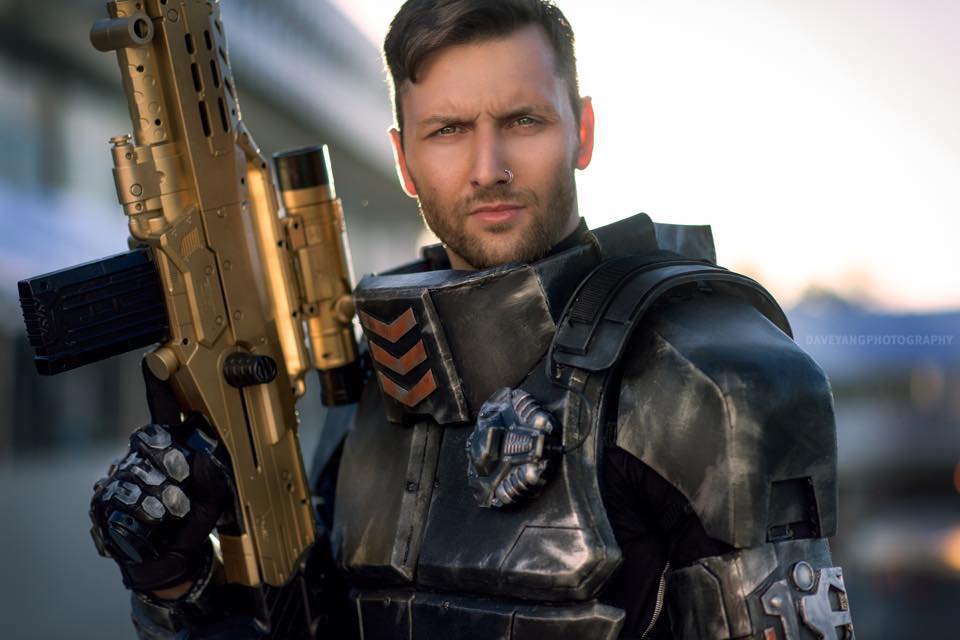 Cosplay Showcase: FakeNerdBoy makes some Badass Outfits!