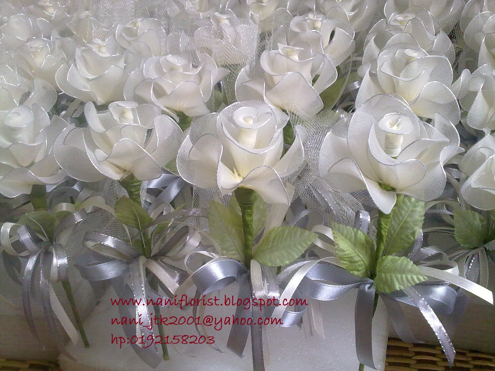 Nani Florist: BUNGA PAHAR GANTUNG VIP DAN BUNGA PAHAR PELAMIN