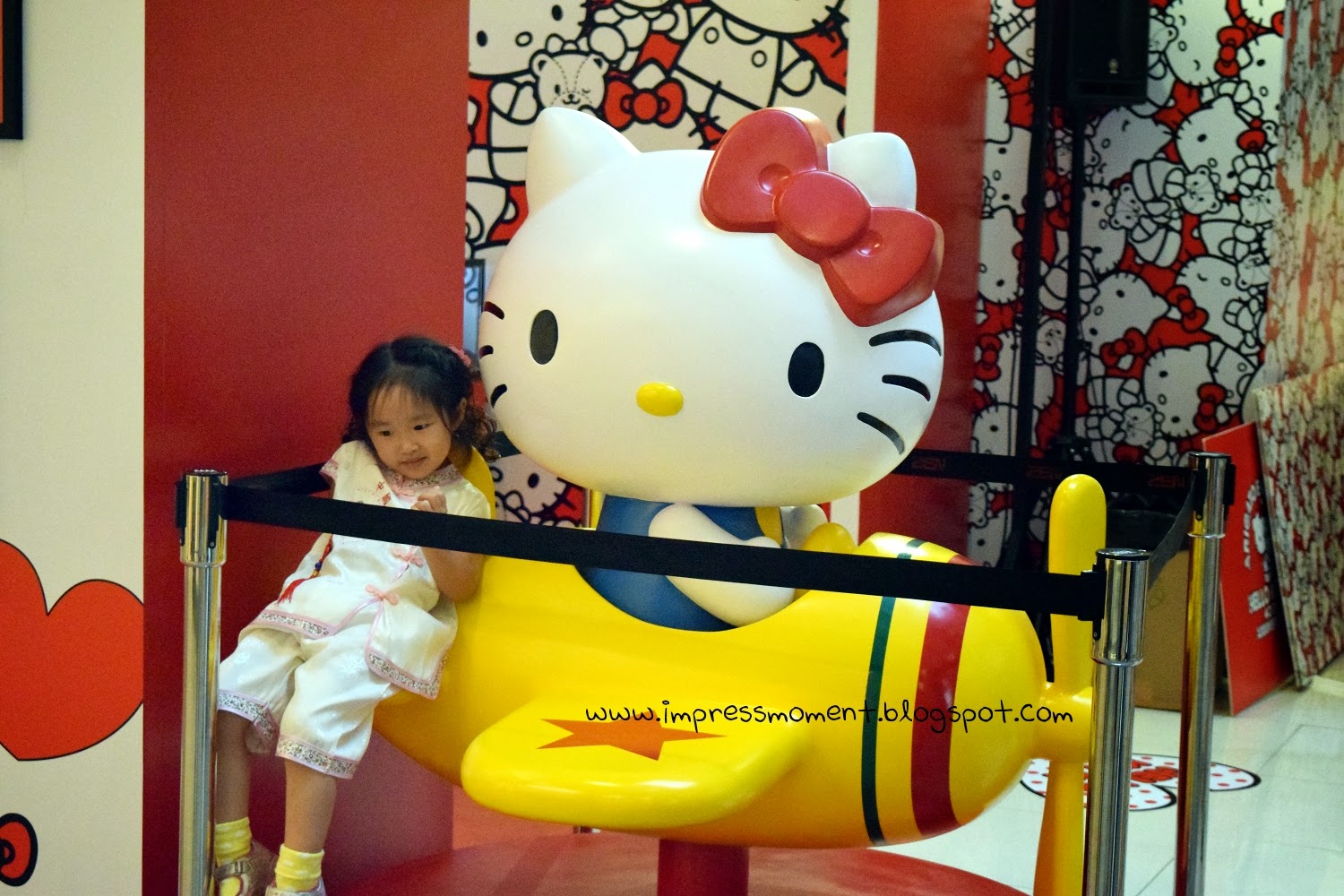 Impress Moment: HeLLo KiTTy "FiRST HuG iN THaiLaND", I GoT It!!!