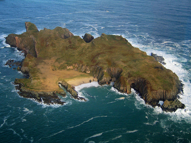 Scottish Islands Explorer: Neave or Coomb