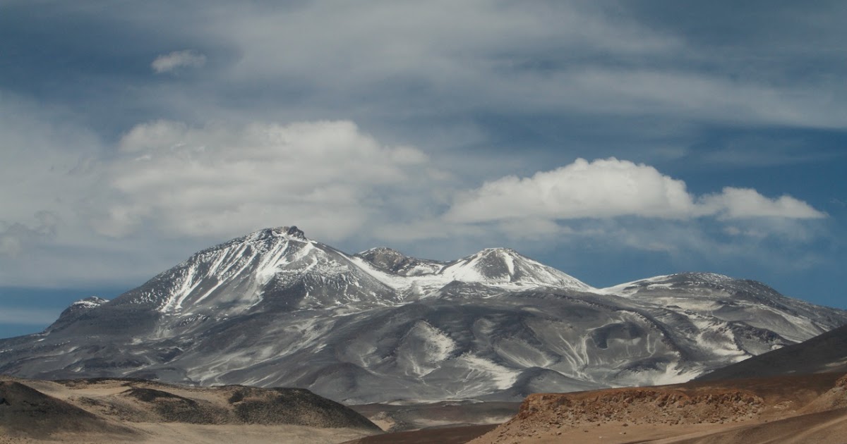 World top 10 highest active Volcanoes - Geography for You