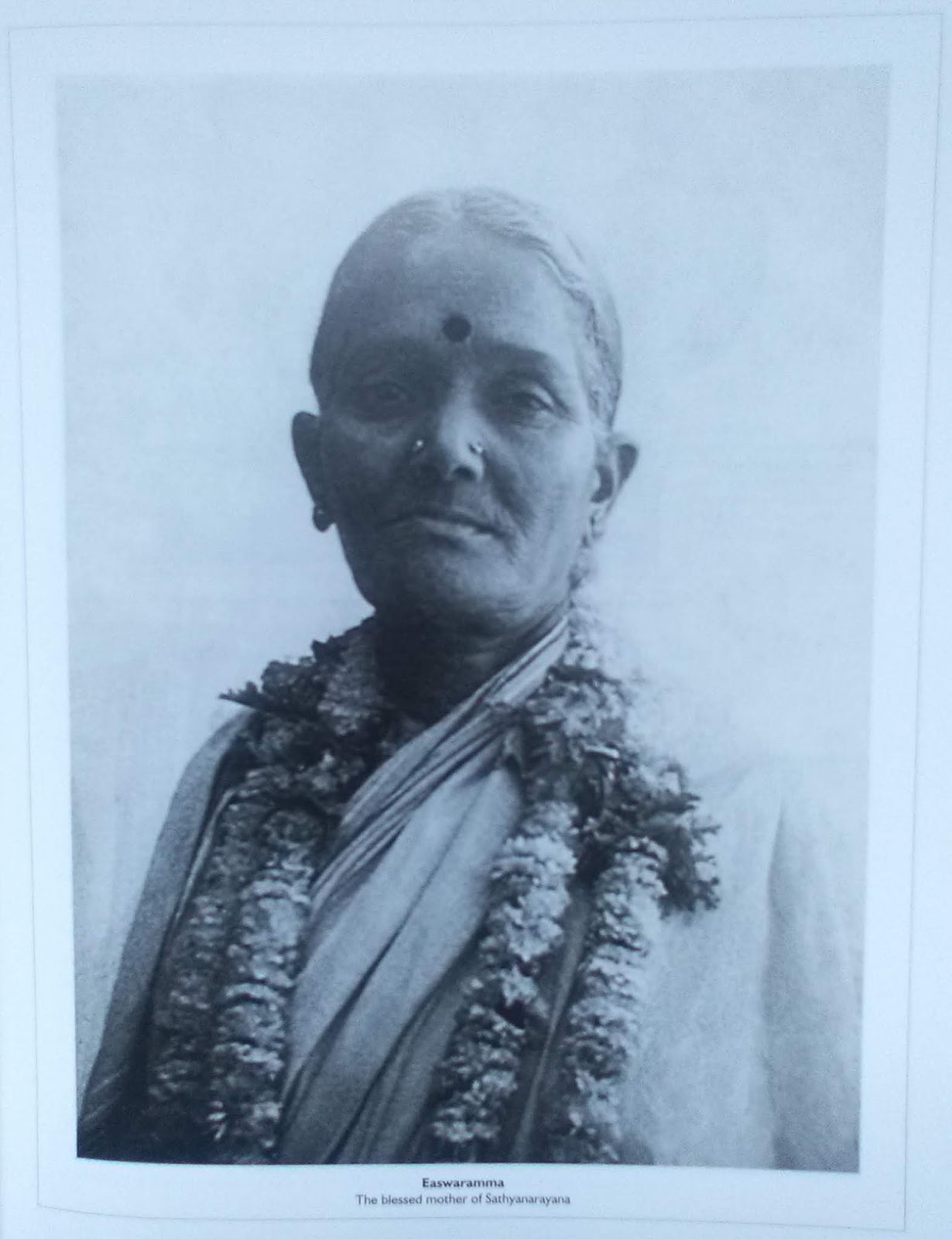 Wonderful black & white pic of the mother chosen by Sathya Sai Avatar ...