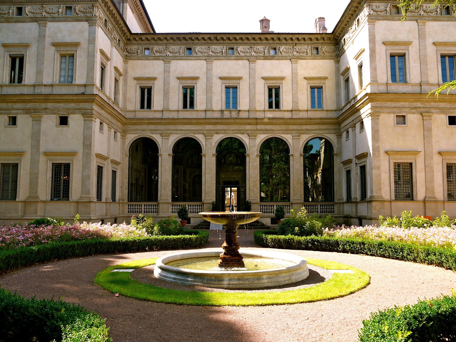 Villa Farnesina ~ Where to go in Rome