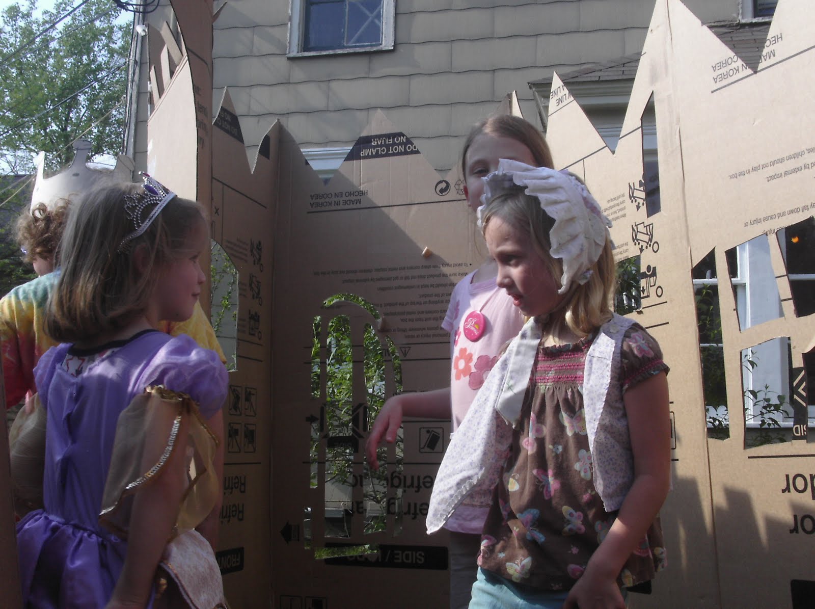 arthouse: Queens and Kings of Cardboard