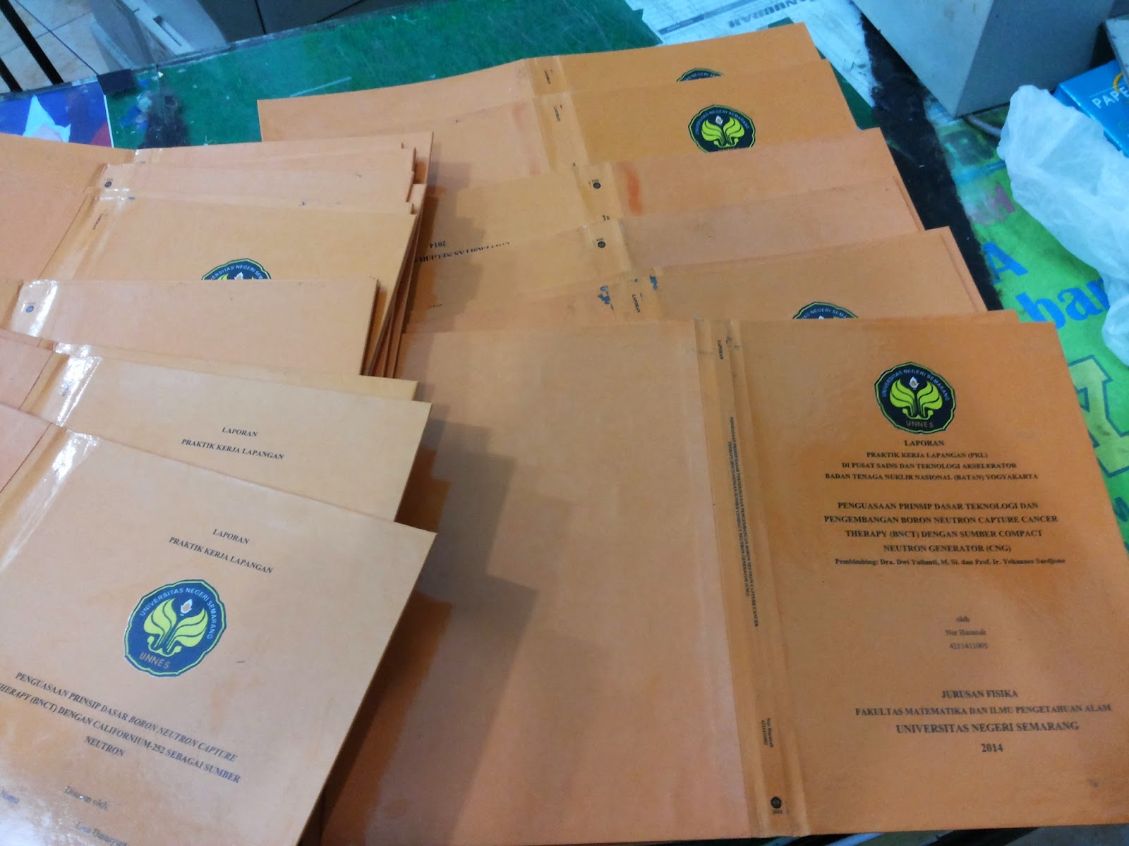 SWARNA PRINTING: Jilid Hard Cover Skripsi Berkualitas di Undip Tembalang