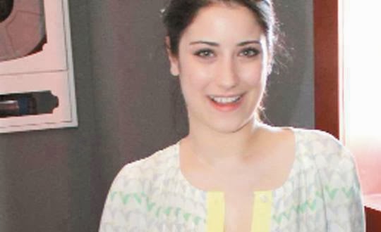 Turkish Drama Fariha Cast and Pictures | International Fashion