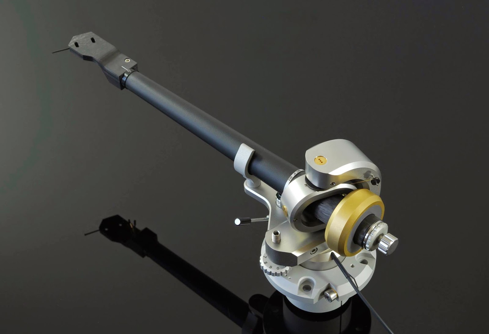 Helix1 turntable Munich premire and Marc Gomez SAT Pickup Arm ...