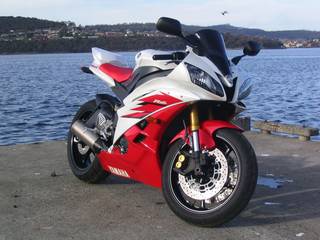 auto stark bikes: Yamaha YZF-R6 WorldGP 50th Anniversary Edition