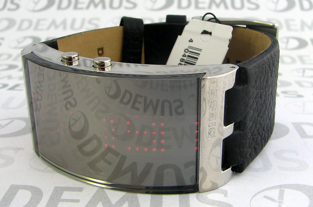 Часы и сопутсвующие товары в наличии и под заказ: Diesel DZ7092