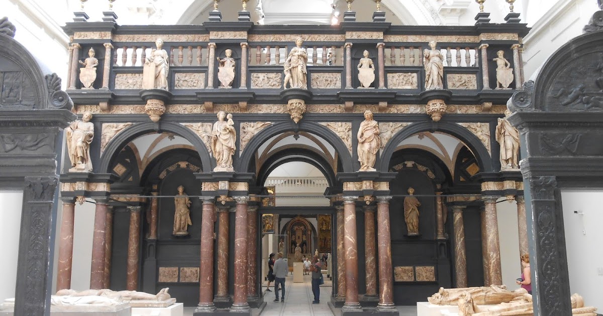 New Liturgical Movement: A Dutch Renaissance Rood-Screen