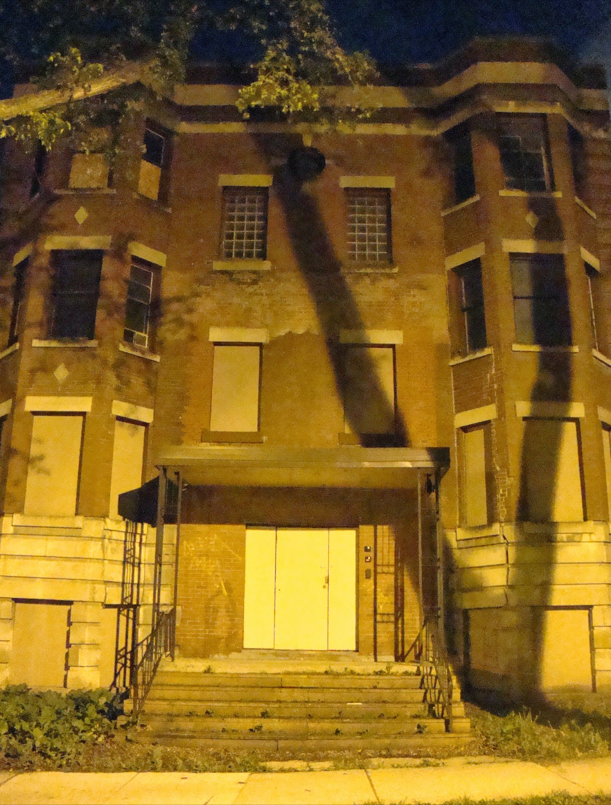 Demon Hotel: THE HORROR OF DEMON HOTEL