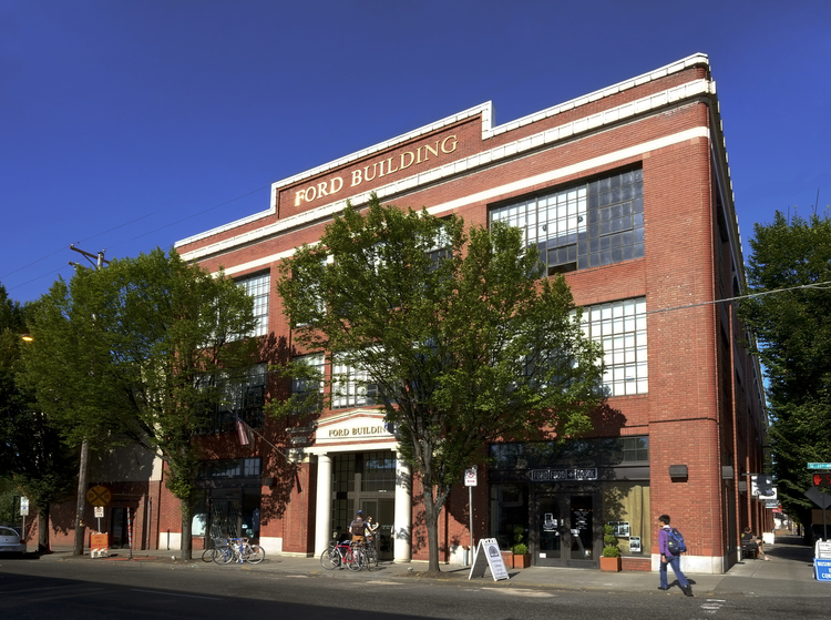 Pergelator: Portland Ford Building