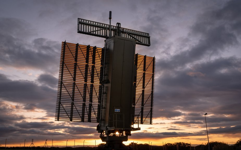 desarrollo defensa y tecnologia belica: Indra se adjudica un contrato ...