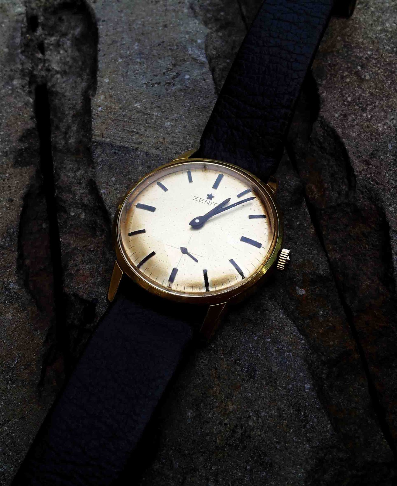 jam dan waktu: Zenith sub second manual winding