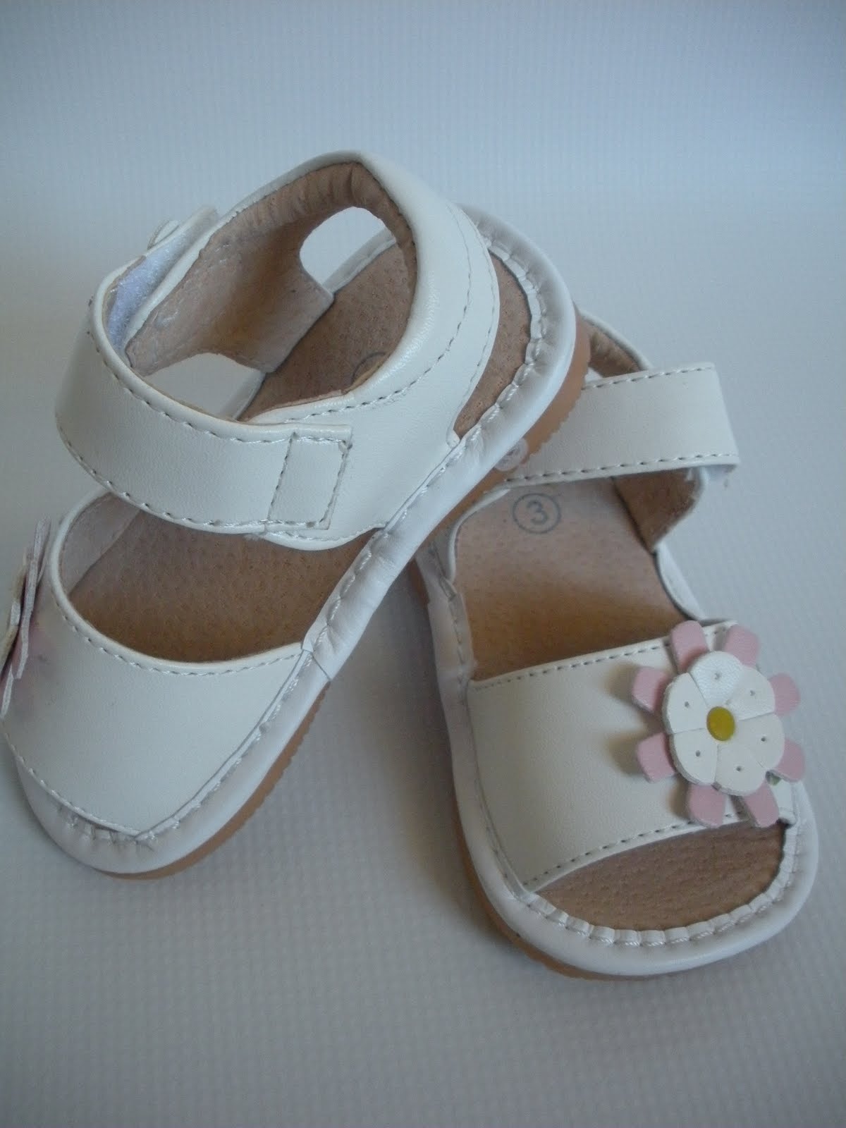 Squeaky Shoes for Tiny Tots: Girls Squeaky Sandals