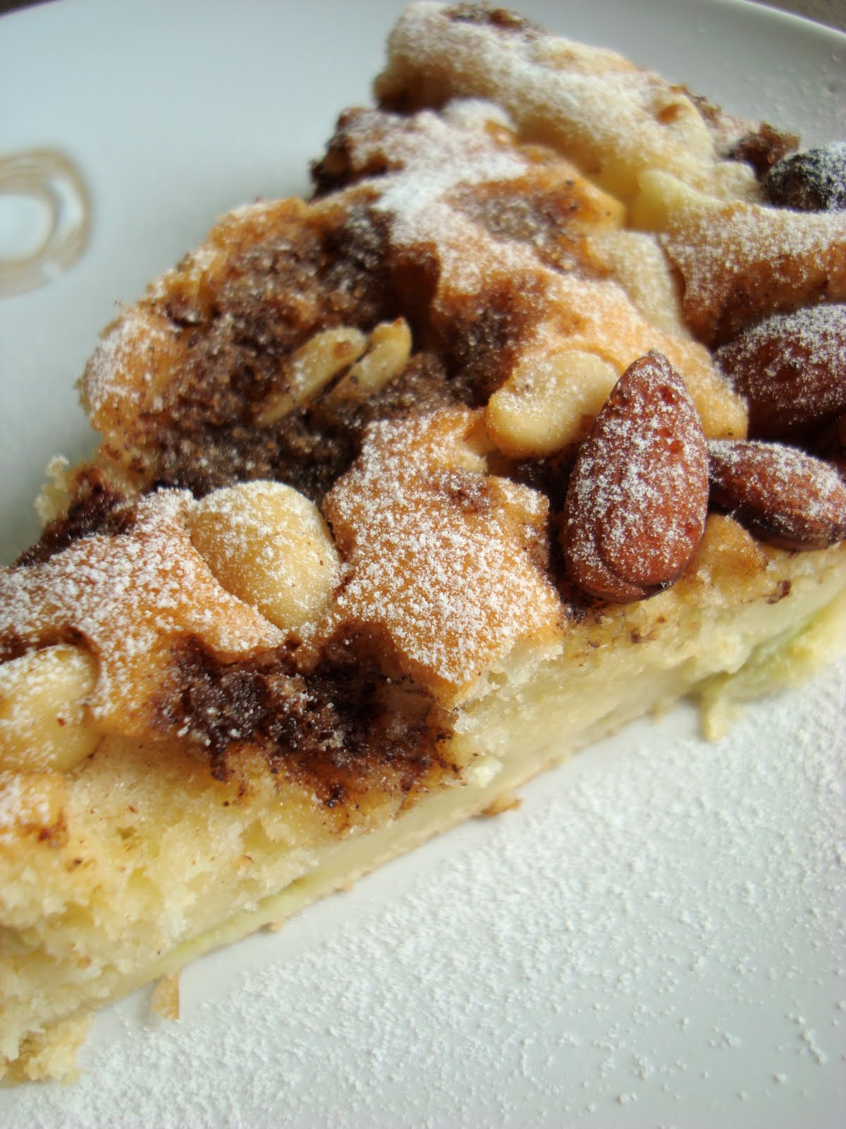 Armastus küpsetamise vastu: Mahlane rabarberikook pähklikattega