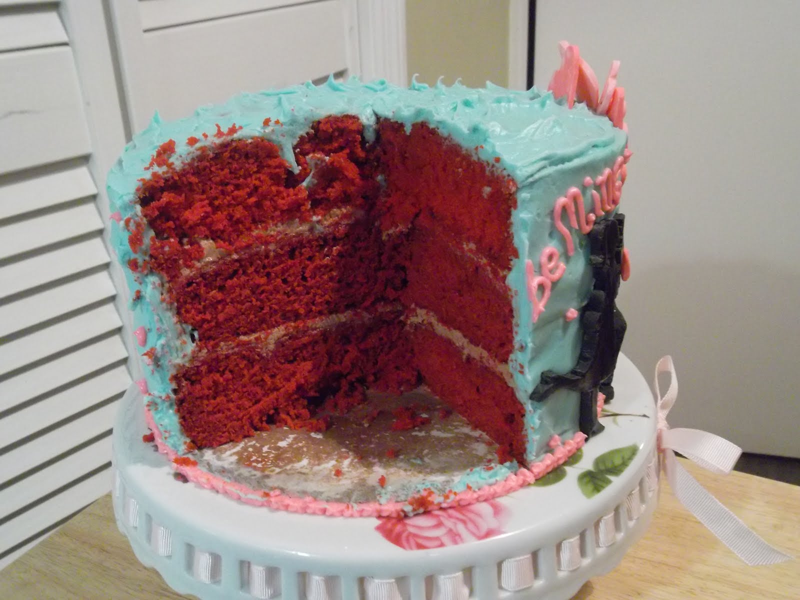 The Sweet Life: Be Mine....and Let us Eat Cake!