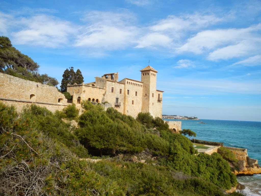 De Tarragona a Altafulla por el camí de ronda ~ TRAVELFAMILYBOX