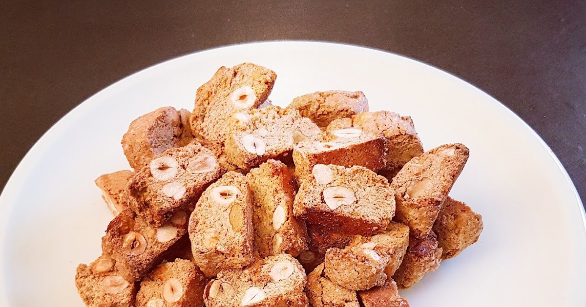 Aux Fourneaux Avec Flo: Croquants aux noisettes