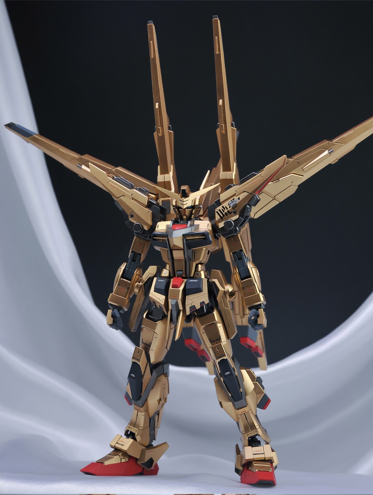 Custom Build: DM 1/100 Akatsuki Gundam "Detailed"
