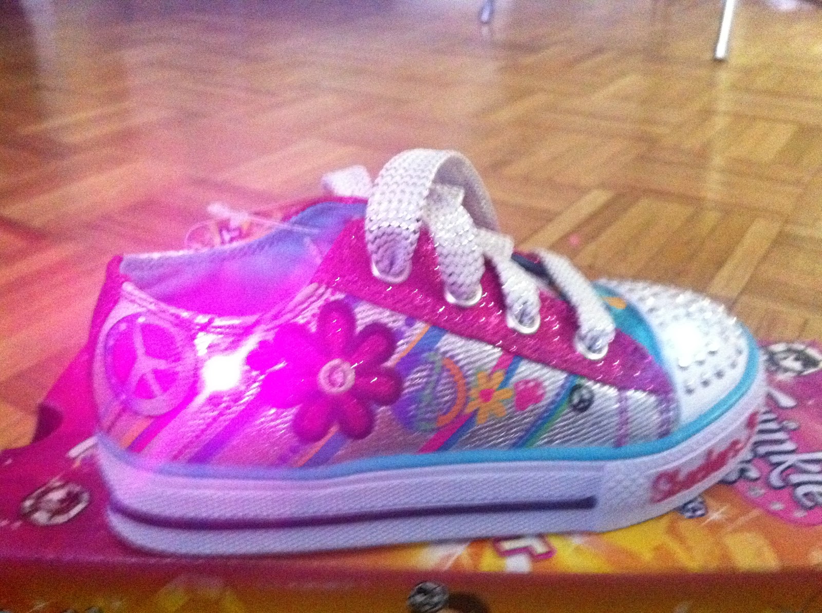 NY WITH KIDS: Tênis que Acende a Luz