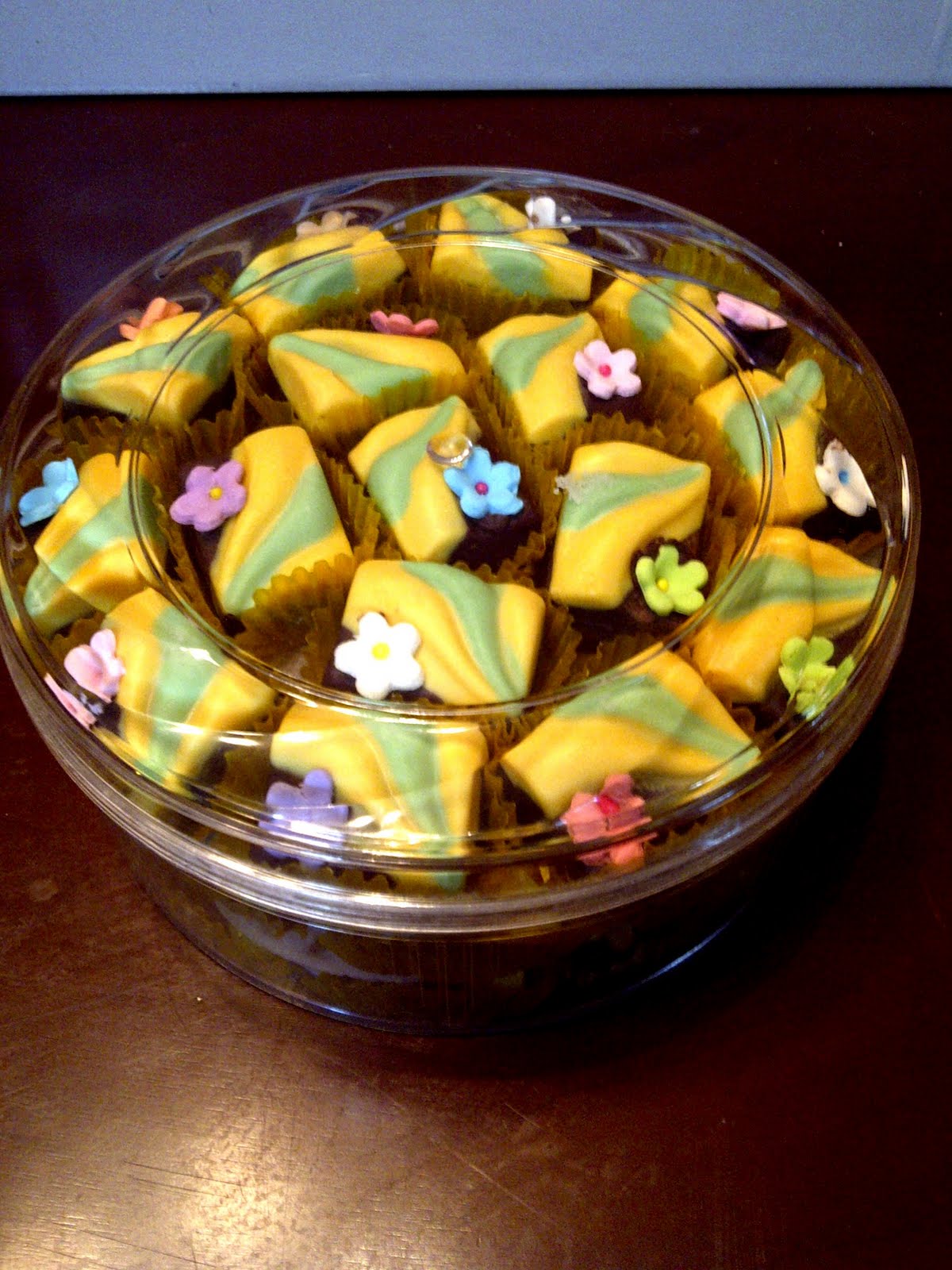 Loveelinda's Cakes: Kuih Raya 2011~Tasty Delicious~