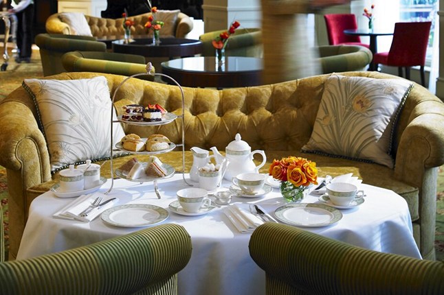 Bat Rabbit's: High Tea vs. Low Tea