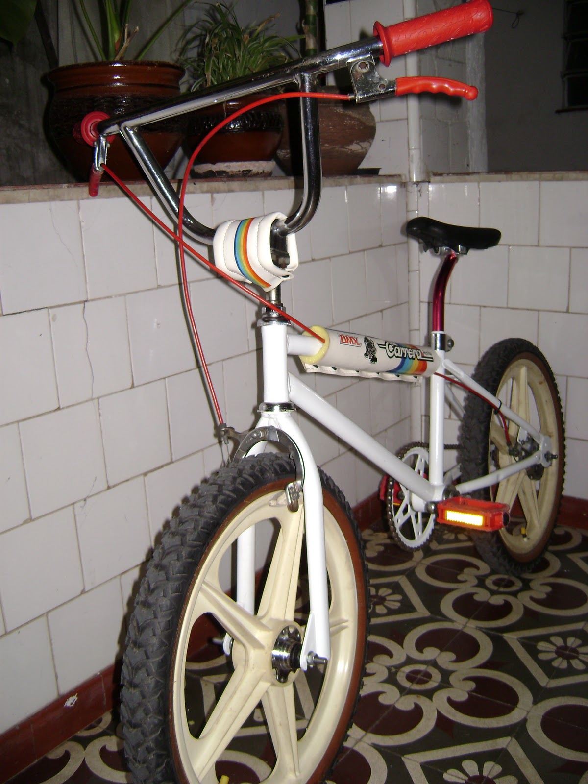 Bicicletas Antigas: BMX Carrera Arco-íris