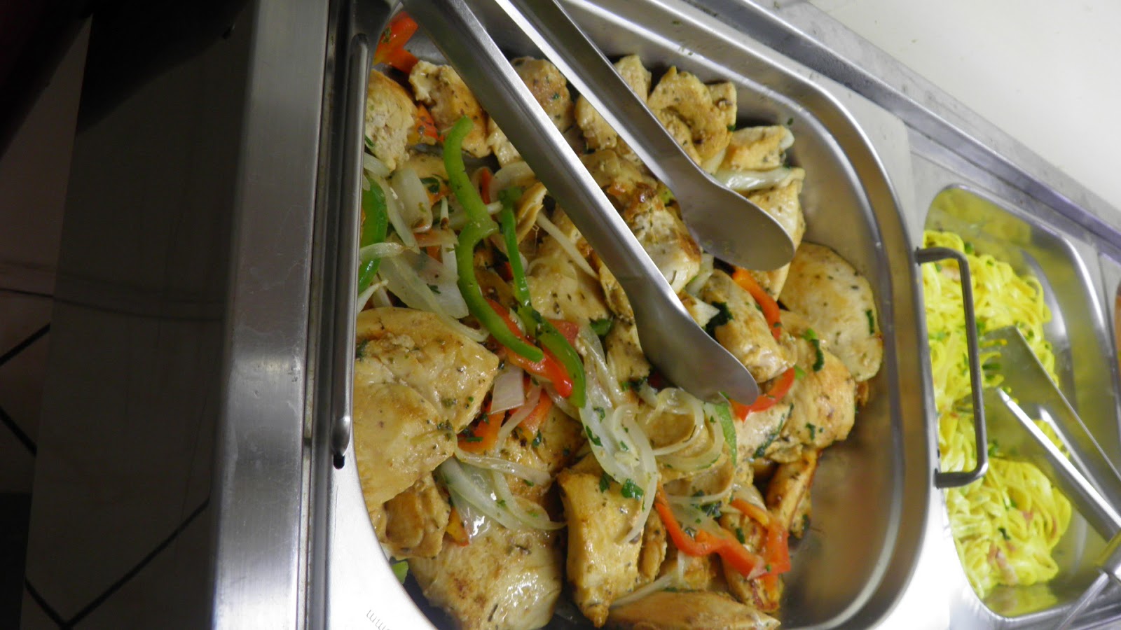 O COZINHEIRO: FILET DE FRANGO GRELHADO A NAPOLITANA