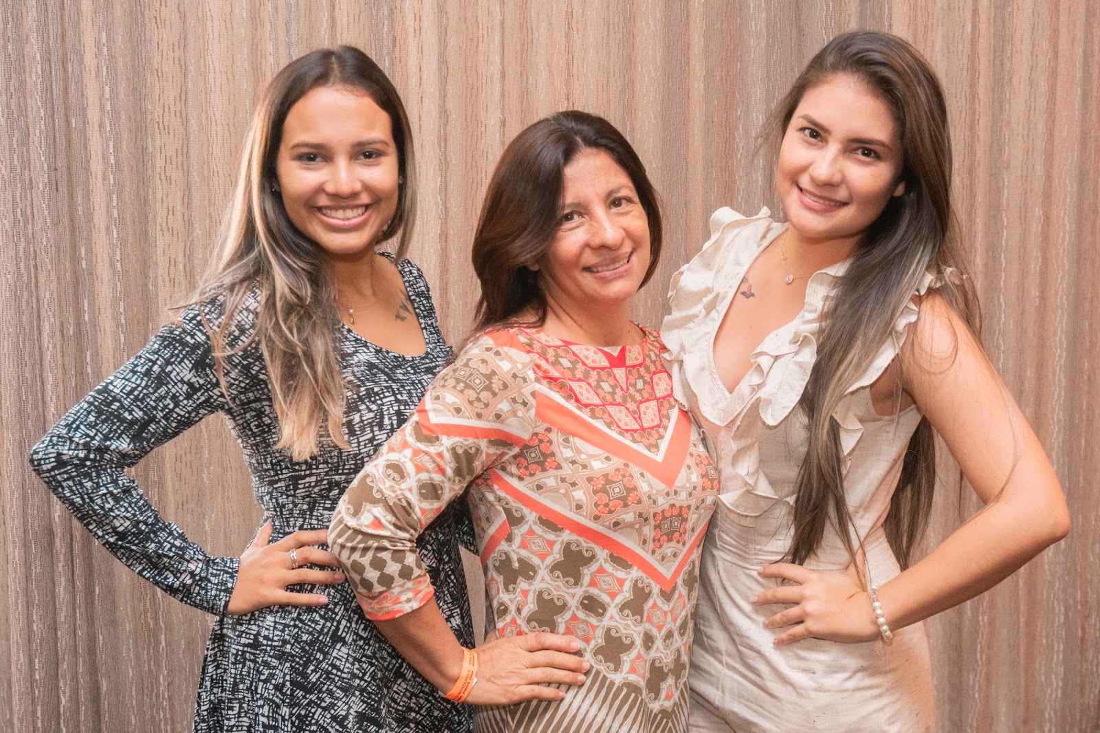 Movimiento Mujeres Edificando Vidas realiza con éxito primera conferencia - Santiago Social