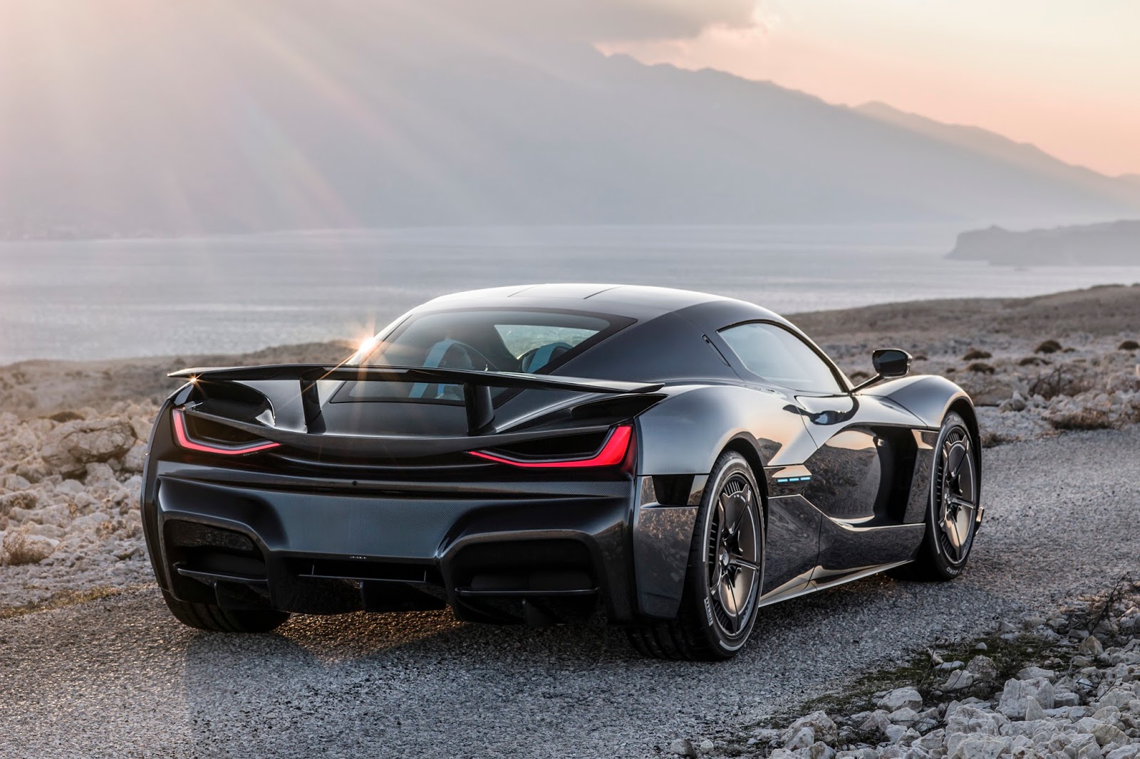 Rimac C_Two unveiled at Geneva: Promises Astonishing Performance ...