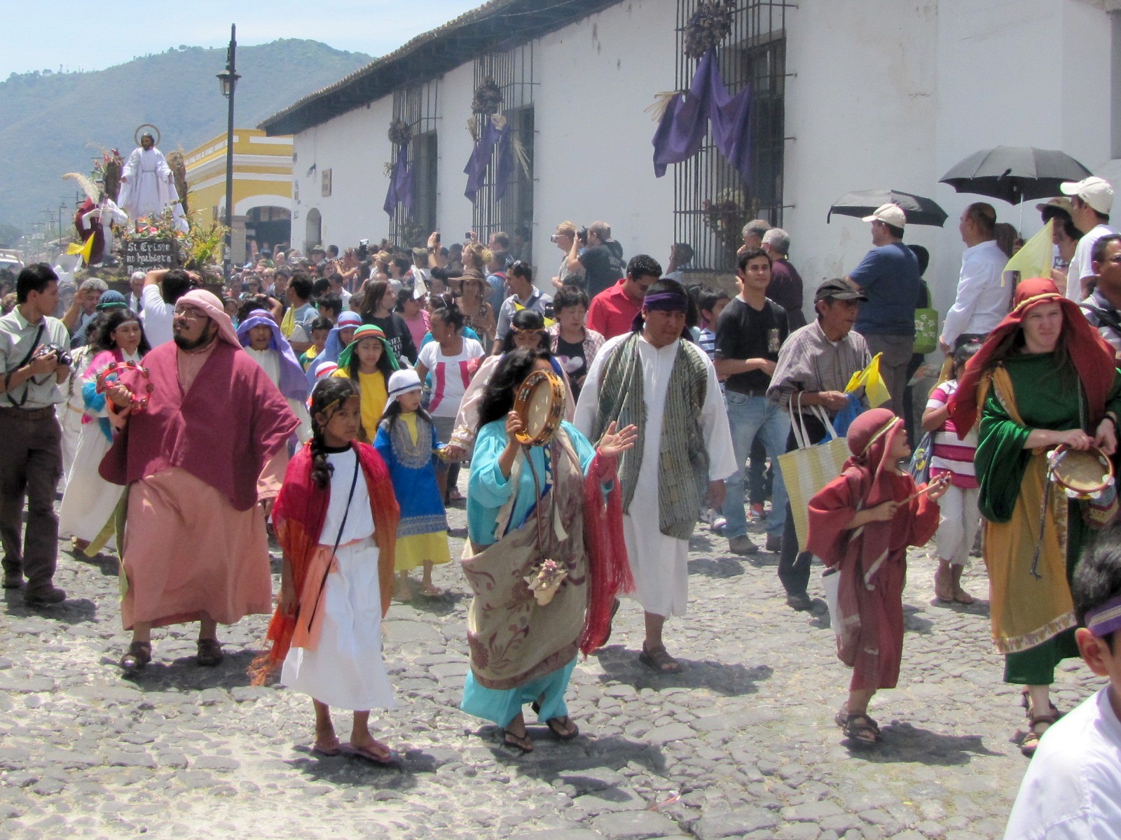 CORDELIA'S JOURNEYS: Semana Santa in Guatemala