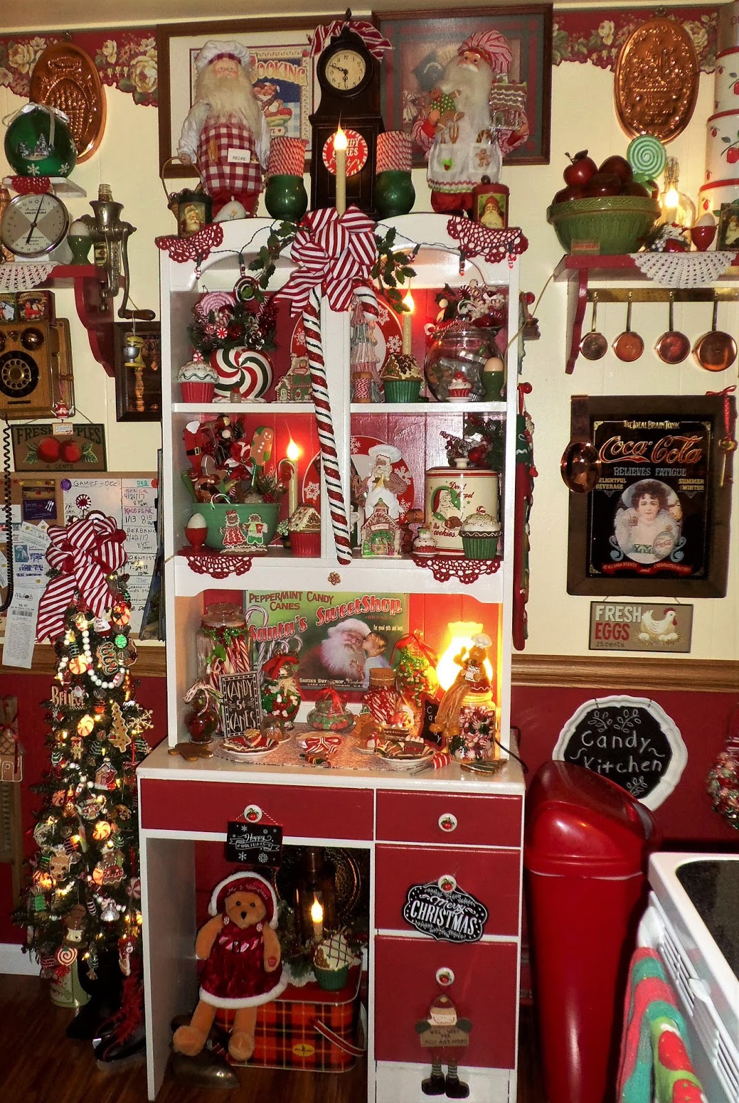 A DEBBIE-DABBLE CHRISTMAS: Christmas Candy Kitchen, Part 1, Christmas ...