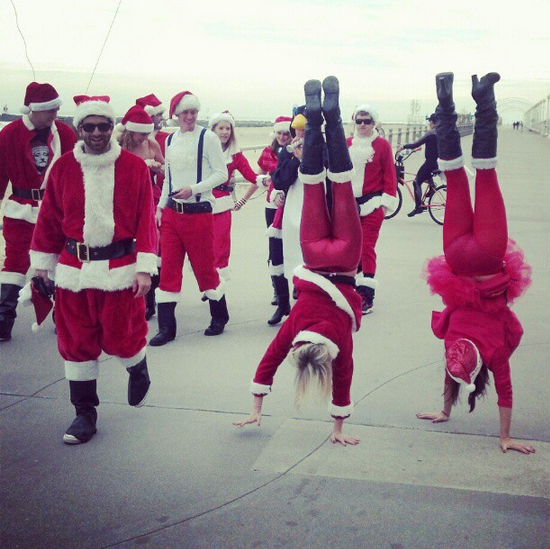 love, elizabethany: photo diary: virginia beach santacon 2012