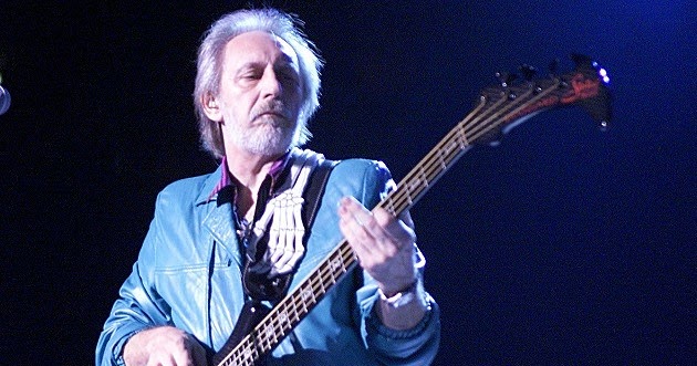 10 Bassist Terbaik Dunia Sepanjang Masa (Pemain Bass Terhebat ...