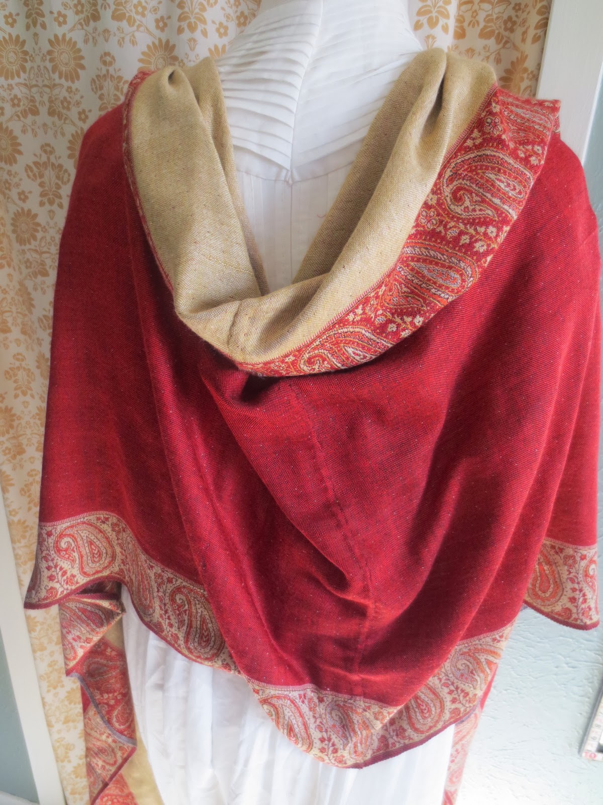 Festive Attyre: Regency shawl hacks