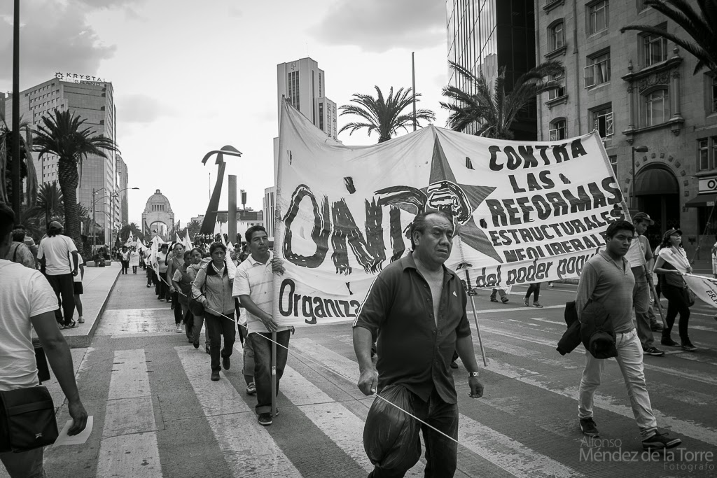 Mirar tras la lente: Marcha por el ¨Halconazo¨ de 1971, DF
