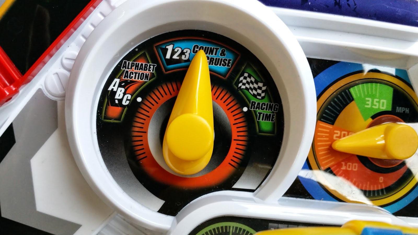 Mao_vellous Cakes (and bakes): Review: VTech 3-in-1 Race & Learn